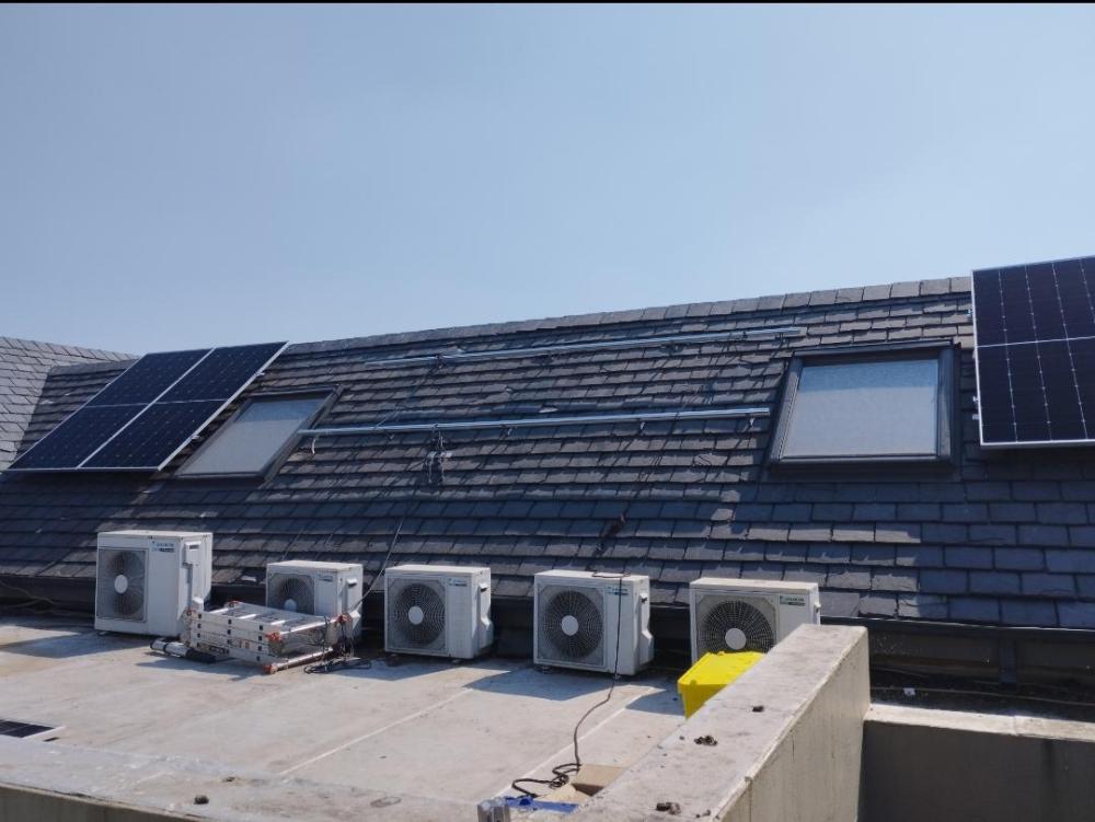 Slate Roof operations in Midrand, 12kW Deye, 14 x JA Solar 555W Monos ...